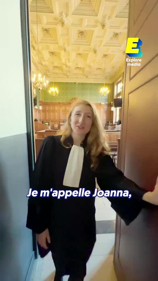 Une greffière nous ouvre les portes d’une salle..._69441 - NewsBreak