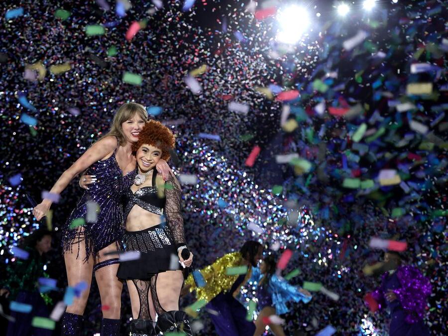 Taylor Swift and Ice Spice Reunited With a Truly A-List Celeb Squad at ...