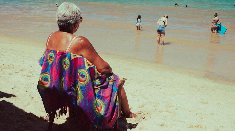 Enjoy the Sunshine Without Paying for It Later: These 6 Simple Habits ...