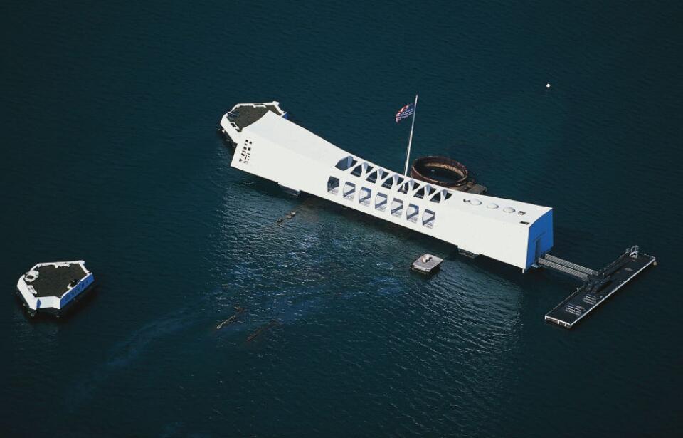 USS Arizona (BB-39) survivors were given the chance to be with their ...