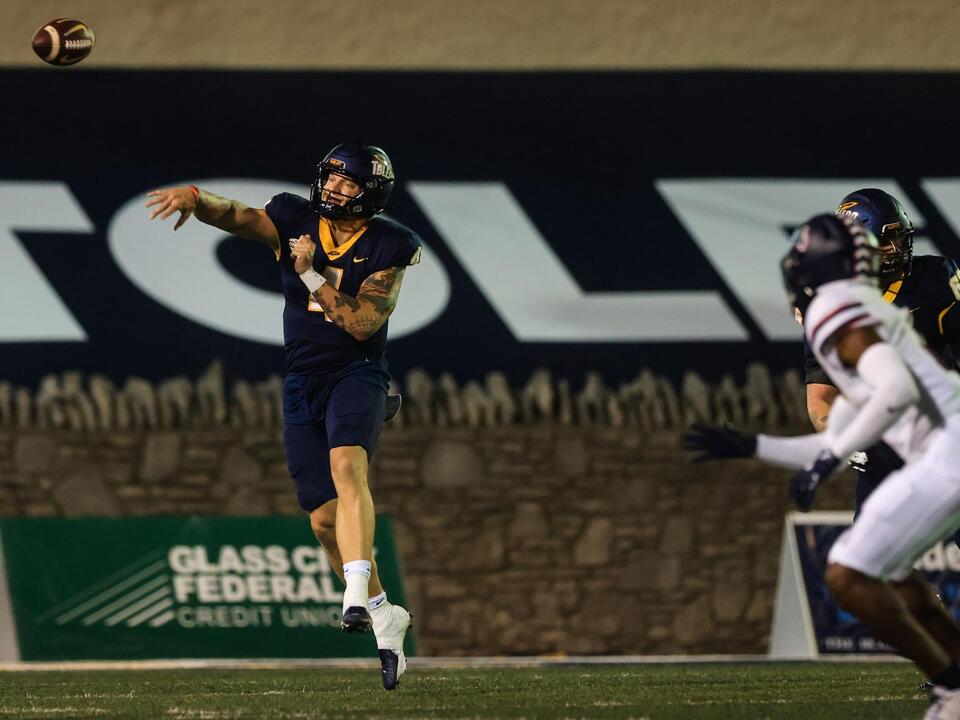 Toledo PFF grades: Tucker Gleason fares well in first start of 2024