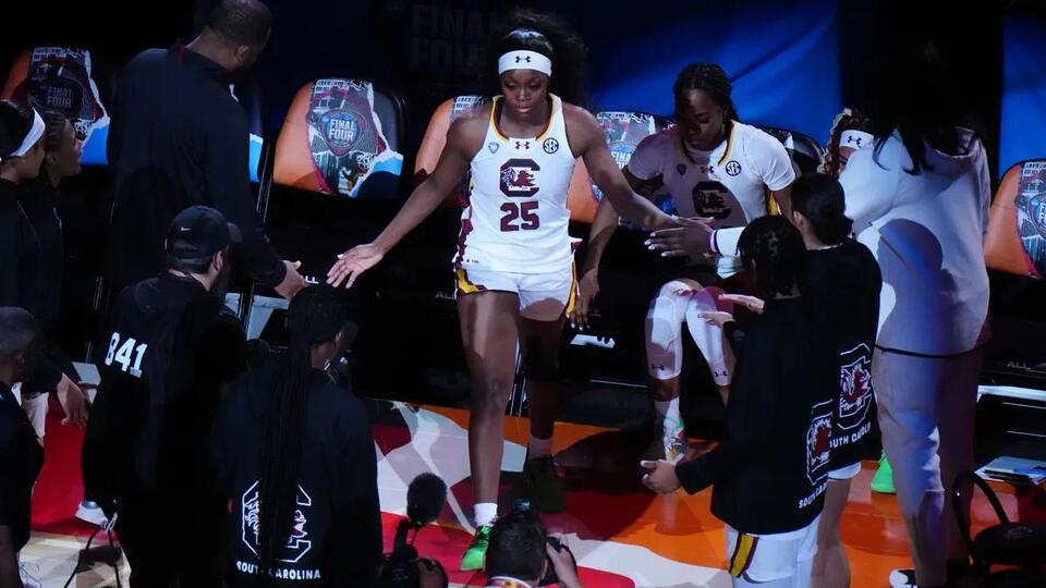 Raven Johnson's tranquility, tenacity guide South Carolina's quest for ...