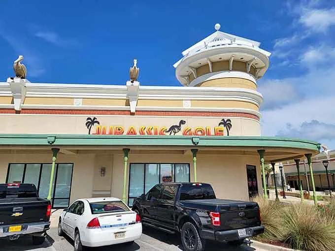 There’s A Dinosaur-Themed Mini Golf Course In Alabama And It’s ...