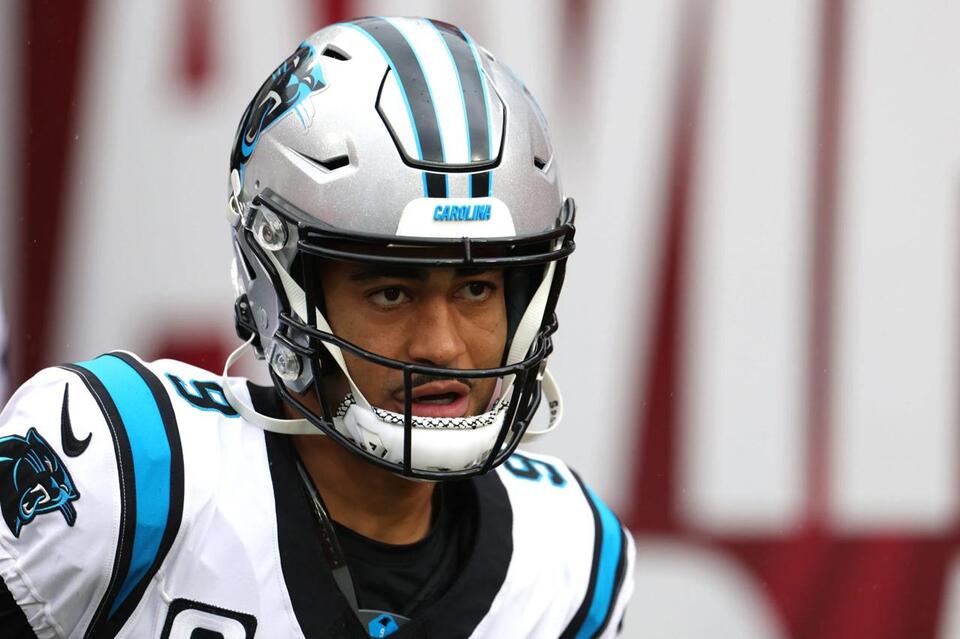 NFL Players, Analysts Slam Refs’ Controversial Decisions in Panthers ...