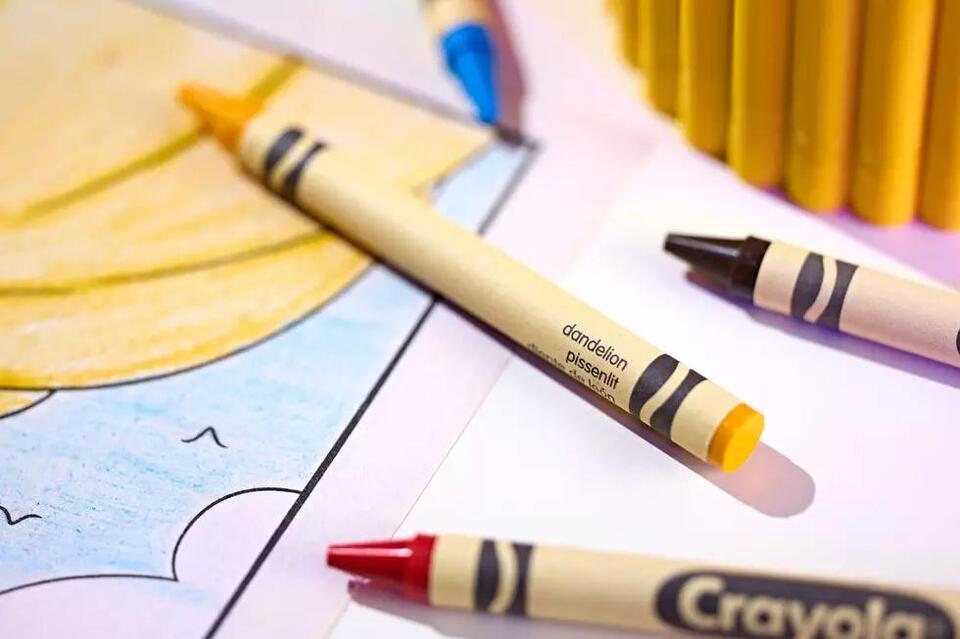 These Crayola Crayons Are Back After Being Removed From Boxes 35 Years ...