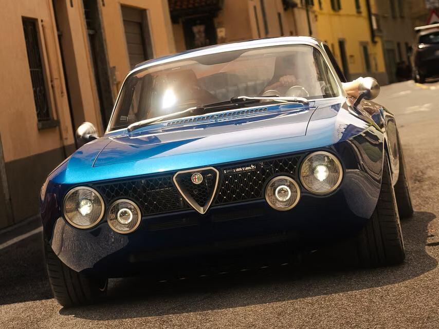 Gorgeous Alfa Romeo Giulia GTA Restomod Is A 590-HP EV With Supercar ...