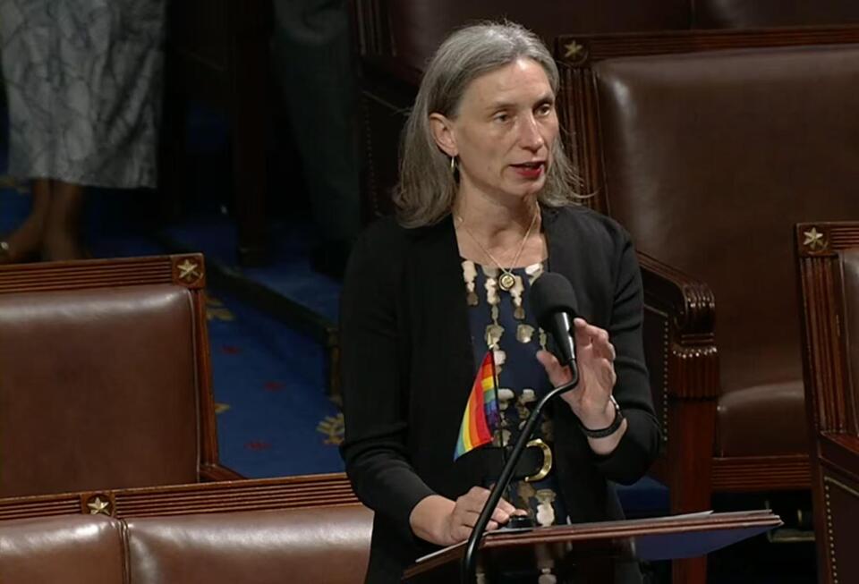 Armed with tape and a pride flag, Oregon rep protests ‘absurd’ ban on ...