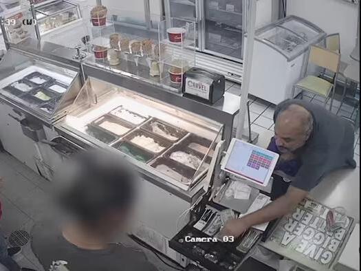 BSO: Surveillance video captures robbery at ice cream shop in ...