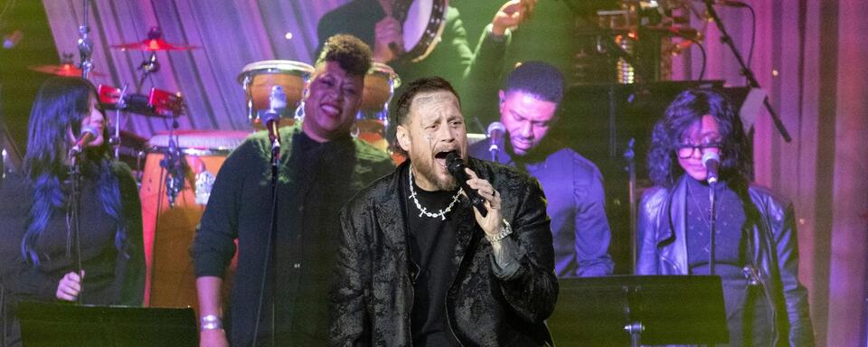 Watch Jelly Roll’s “Beautiful, Raw” Tribute to Ozzy Osbourne at Pre ...