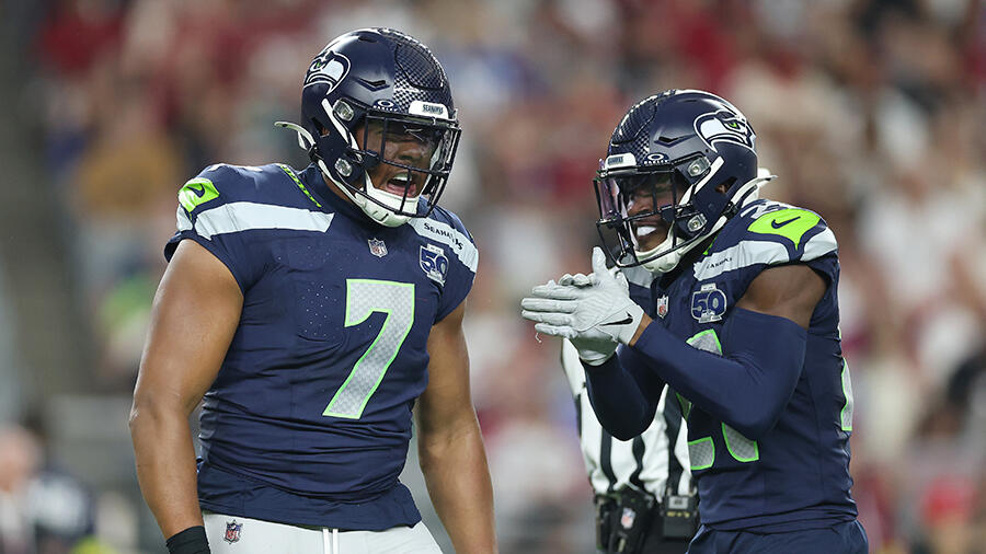 Seahawks’ Uchenna Nwosu makes a statement in 3rd game back - NewsBreak