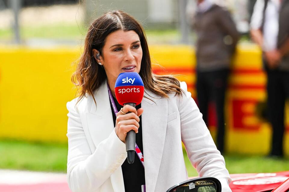 ‘Put a Smile on That Face’ – When Danica Patrick Got Brutally Roasted ...