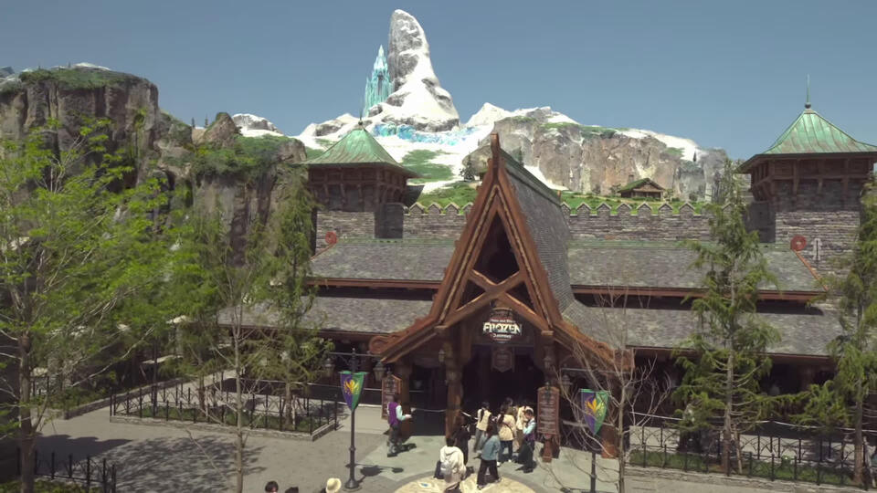 Closer Look at the Queue for the Frozen Ride at Tokyo DisneySea - NewsBreak