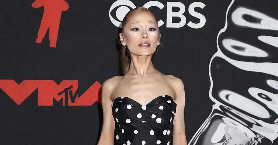 Ariana Grande Sparks Concern as Fans Fear She's 'Wasting Away' After ...