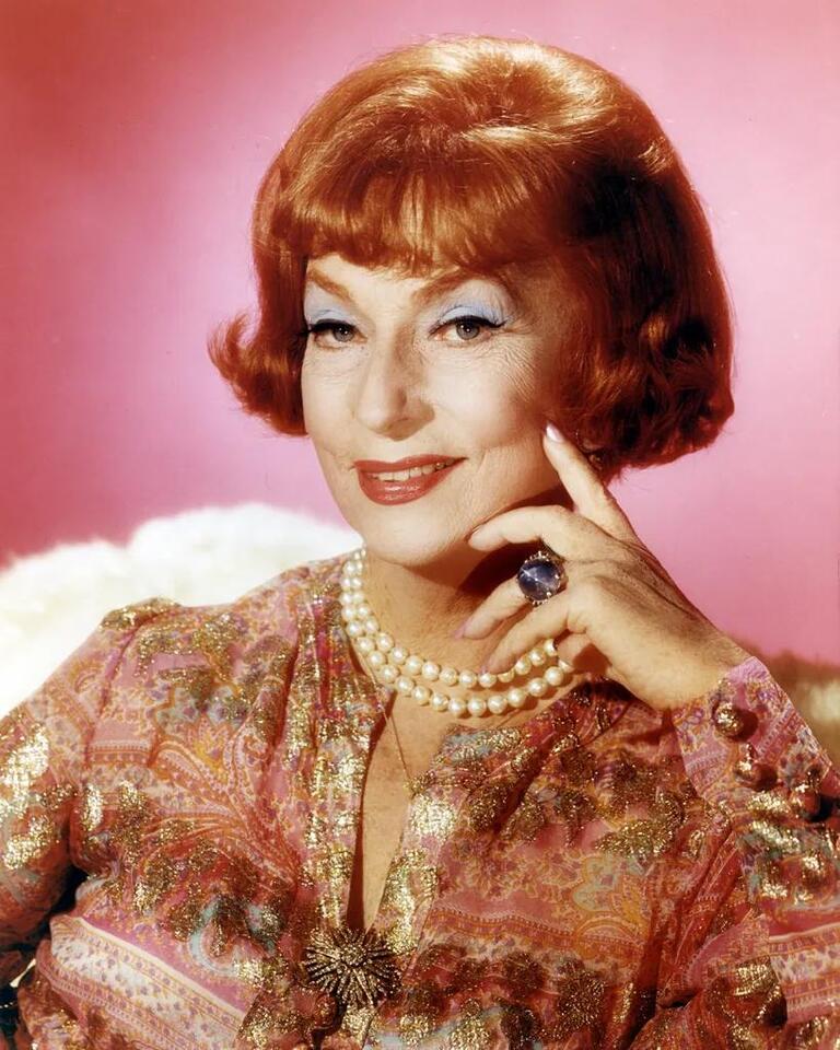 Agnes Moorehead: 12 Little-Known Facts About Endora from ‘Bewitched ...
