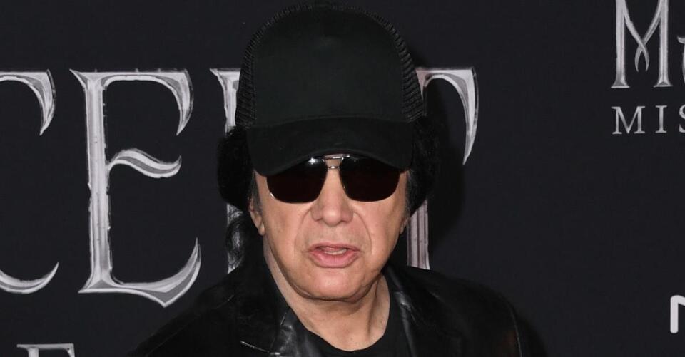 Gene Simmons Explains $12K ‘Roadie For A Day’ Package Amid Criticism ...