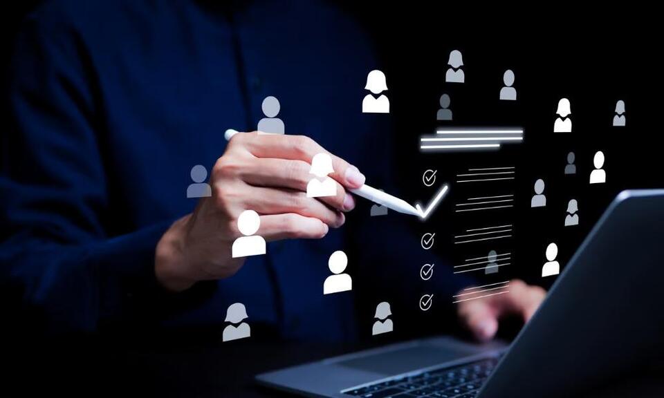 Fidelity unveils new client intelligence, digital onboarding tools for ...