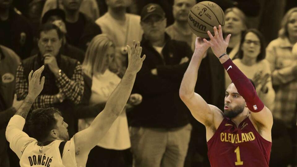 Max Strus nearly matched the longest game-winning buzzer-beater in NBA ...