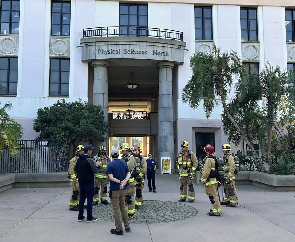 Gas Odor Prompts Evacuation of UC Santa Barbara Science Building ...