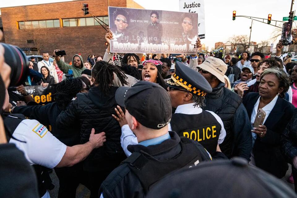This Week In Photos: Chicago Reacts To Video Of Dexter Reed Shooting ...