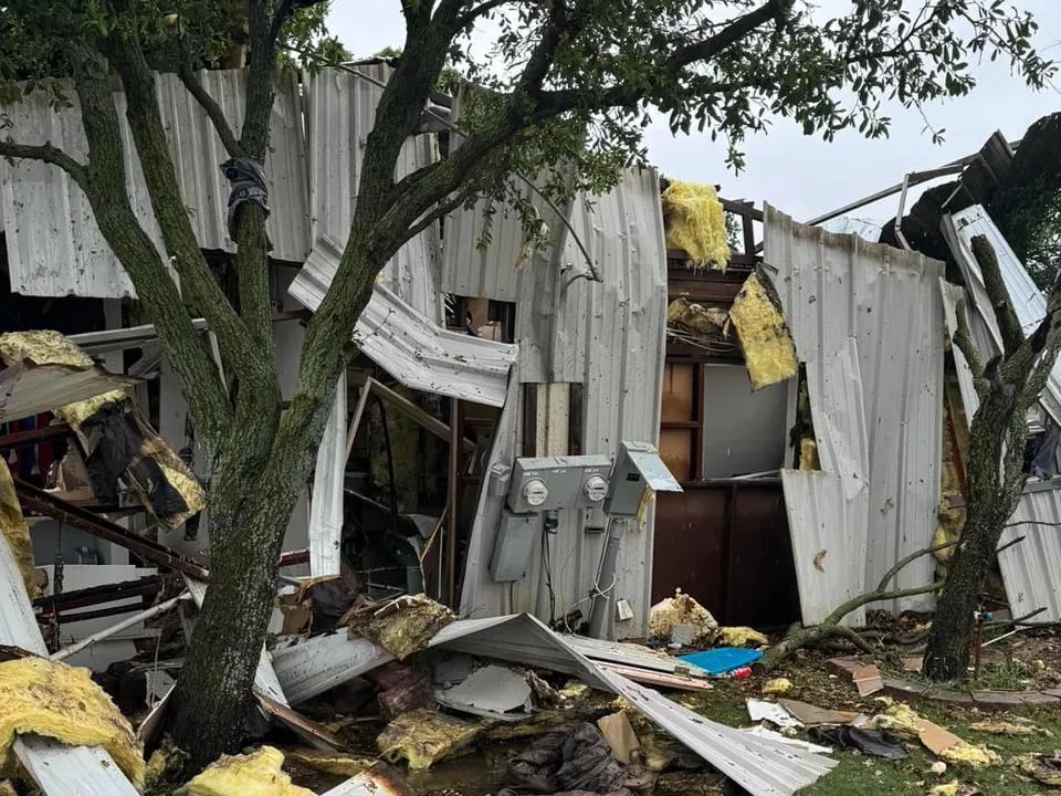 3 hospitalized in Pilot Point explosion