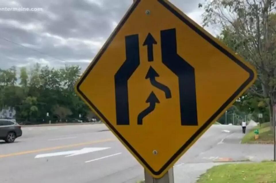 A Reminder For Drivers in New England on How to Use a Zipper Merge ...