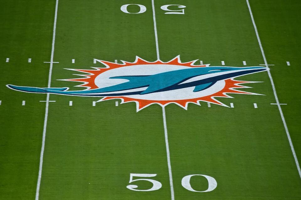 NFL Analyst Believes Miami Dolphins Made Mistake in Key Trade Decision ...