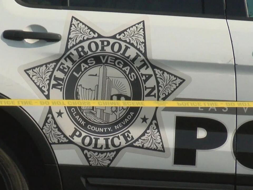 Suspect in custody after southeast Las Vegas valley barricade