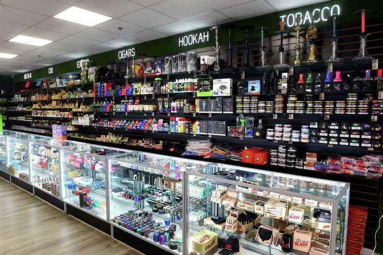 Hamden replaces smoke shop moratorium with buffers around schools ...