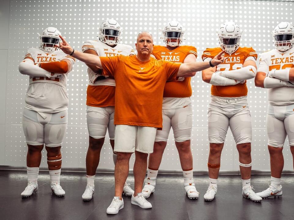 8 Texas Football Coaches Receive Contract Extensions