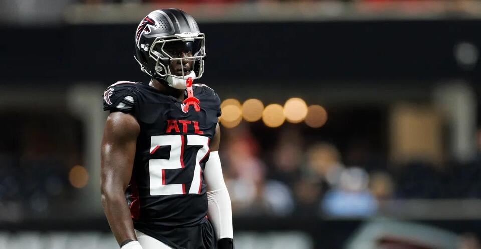 James Pearce Jr. facing 5 felony charges; Falcons pass rusher released ...