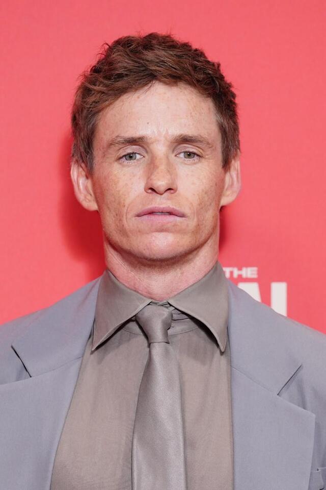 Oscar-winner Eddie Redmayne hit with fine for London speeding offence ...
