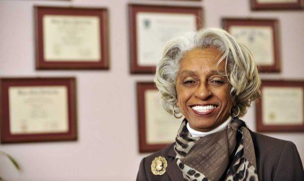 Meet Diana Ross’ Sister, Groundbreaking Doctor Barbara Ross-Lee ...