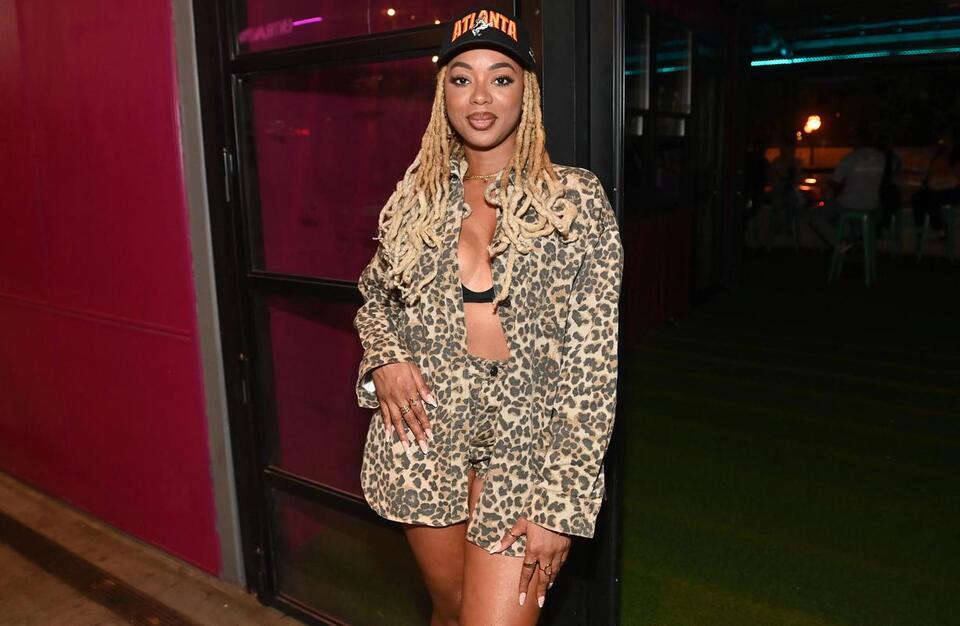 Big Brother alum Ashley Hollis reveals she reached out to Mickey Lee before her passing - NewsBreak