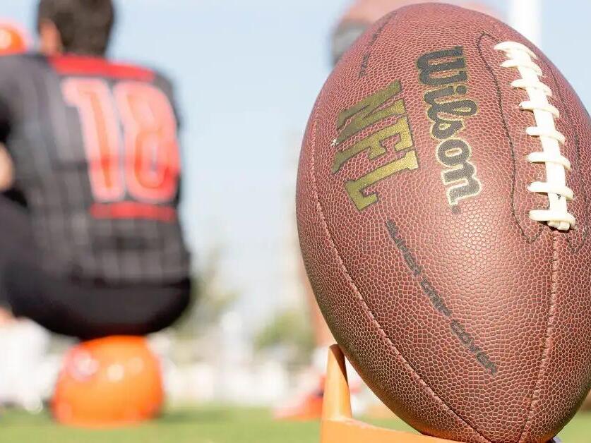 DirecTV tells customers to use Sling, Fubo for football, tennis