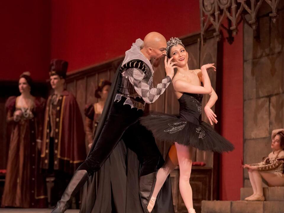 Return engagement: Christopher Stowell's 'Swan Lake' adaptation opens ...