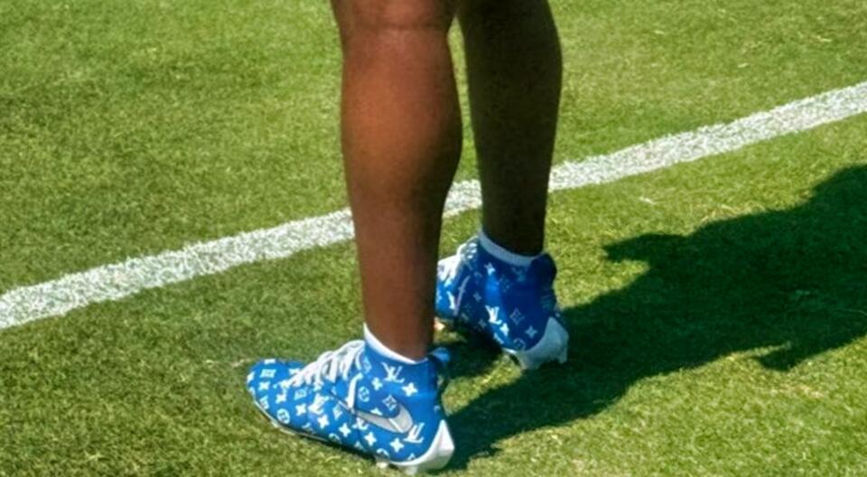 Dallas Cowboys Star’s Epic Blunder: Louis Vuitton Cleats Cause Brutal ...