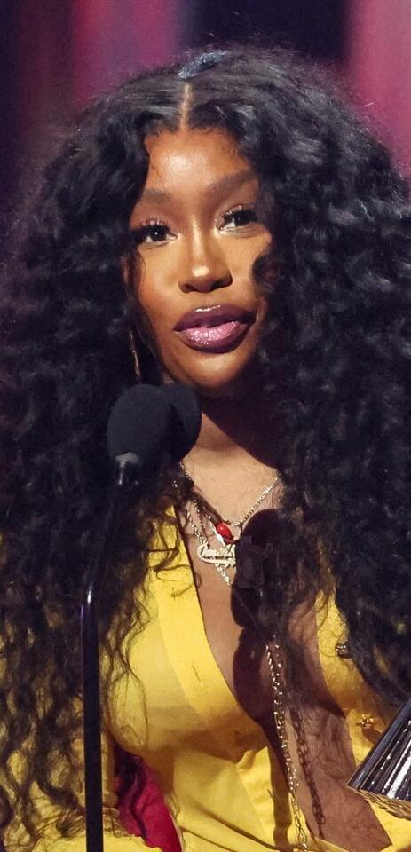 SZA Says She Doesn’t Have ‘Any Stake’ in Drake vs. Kendrick Lamar Feud ...