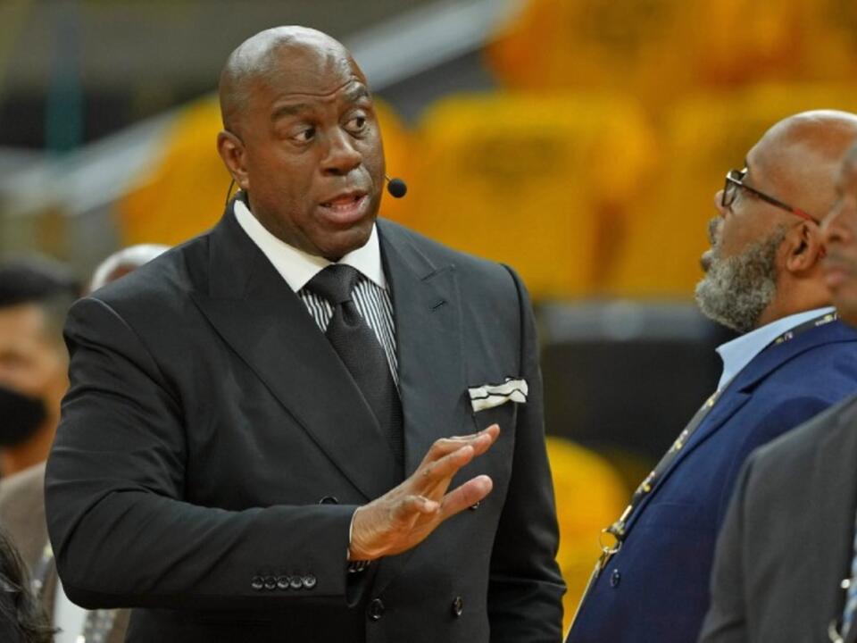 Magic Johnson Created The High Five?