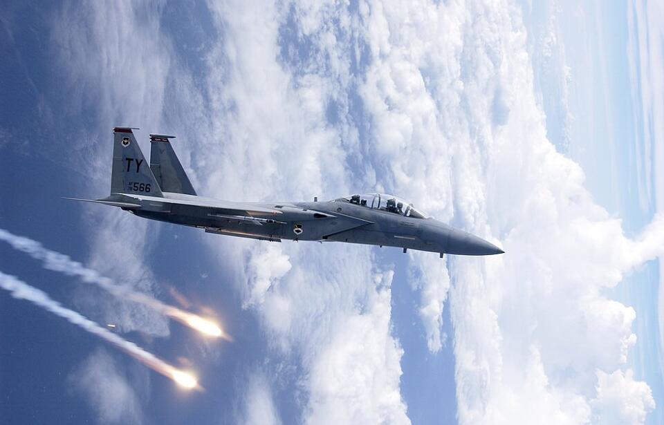 How two pilots flying F-15 Eagles managed an air-to-air hit on a moving ...