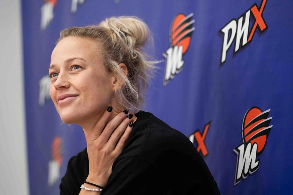 ‘Go Get That Championship’ – WNBA Fans Raise Title Hopes as Sophie ...