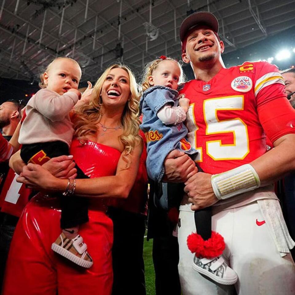 The Sweet Reason Patrick Mahomes' Wife Brittany Mahomes Is "Crying" After Super Bowl 2025 Loss ...