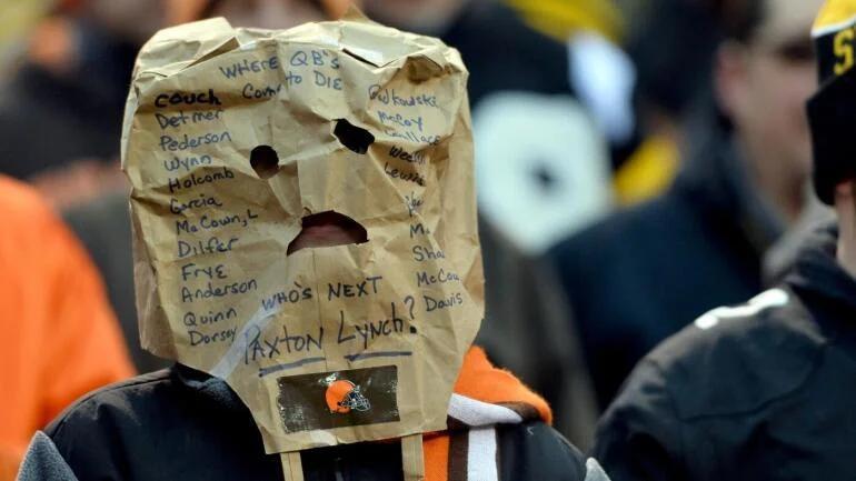 As Shedeur Sanders nears first Browns start, revisiting Cleveland's sad ...