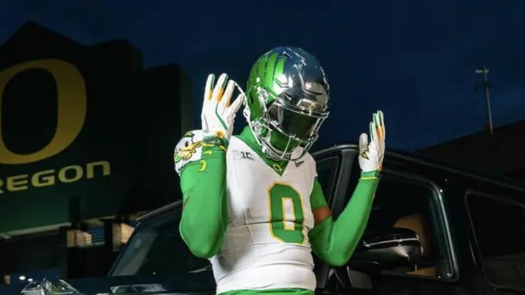 Oregon Ducks 5-star commit visiting Miami - again: Report - NewsBreak