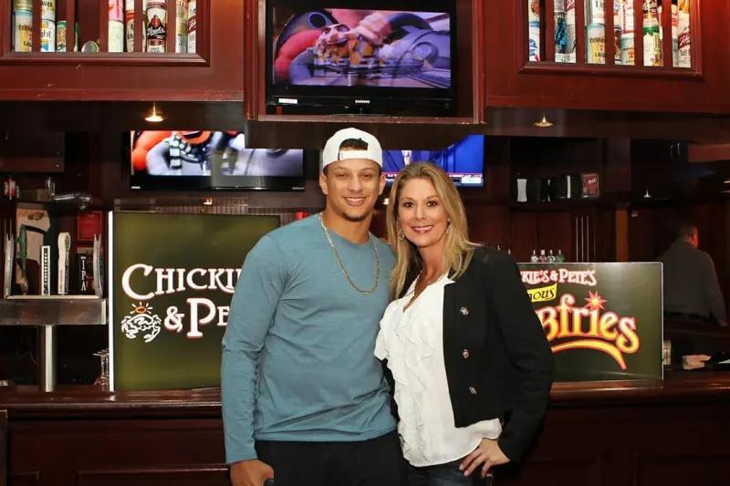 Patrick Mahomes Shares Heartfelt Message for Mom Randi on Special Day ...