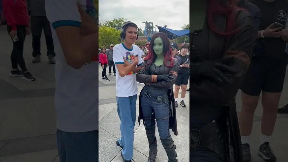 Wholesome: Autistic Teen Is A Celebrity Among These Disney Park ...