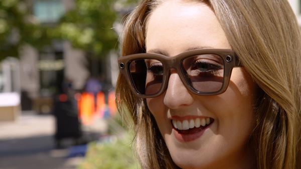 Here’s what it’s like to use Meta’s new Ray-Ban Display glasses - NewsBreak