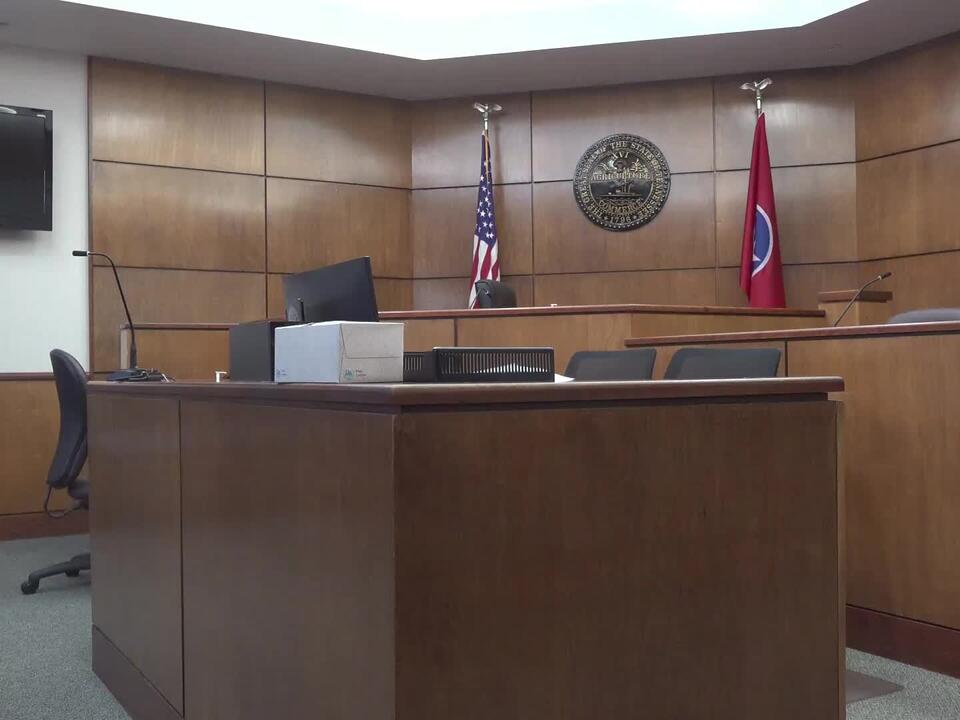 Small fire breaks out at Kroger on Oak Ridge, investigation underway