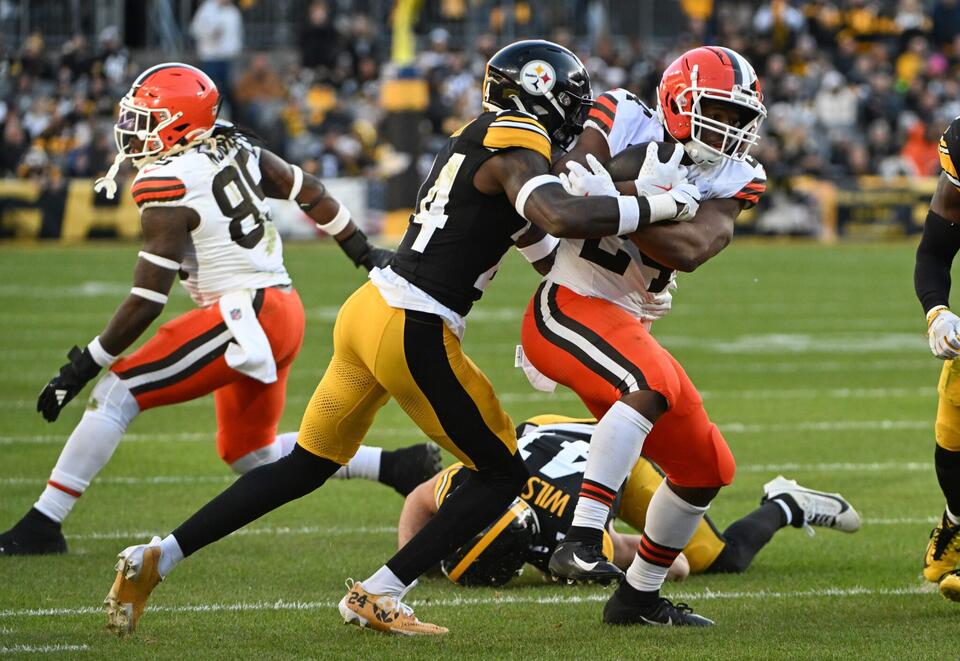 Joey Porter Jr. Shines Despite the Loss - NewsBreak