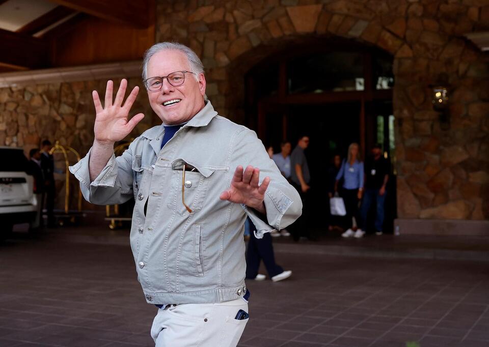 WBD CEO David Zaslav Sees Company Split In April - NewsBreak