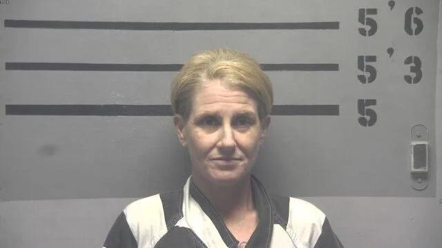 Police: Assistant manager accused of stealing money from Madisonville ...